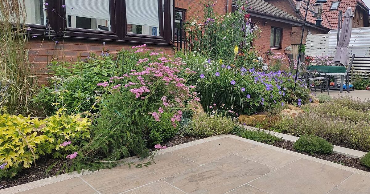 EMPEROR Limerick Porcelain Paving and Imperial Yellow… | CED Stone