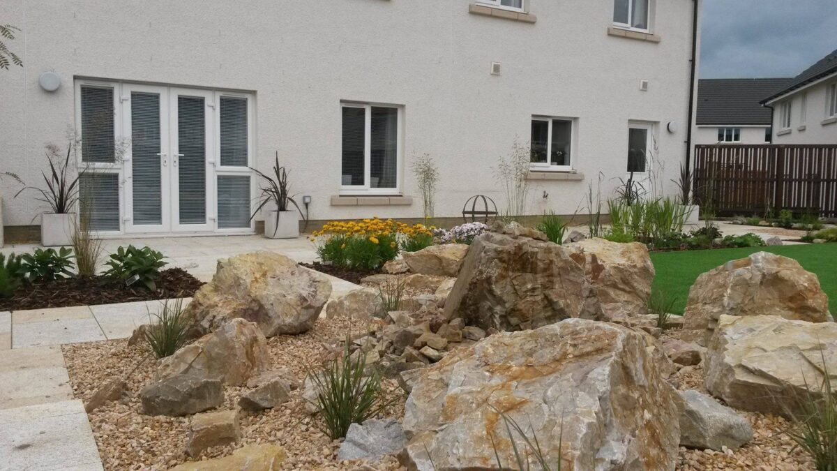 Golden Quartzite Rockery | CED Stone