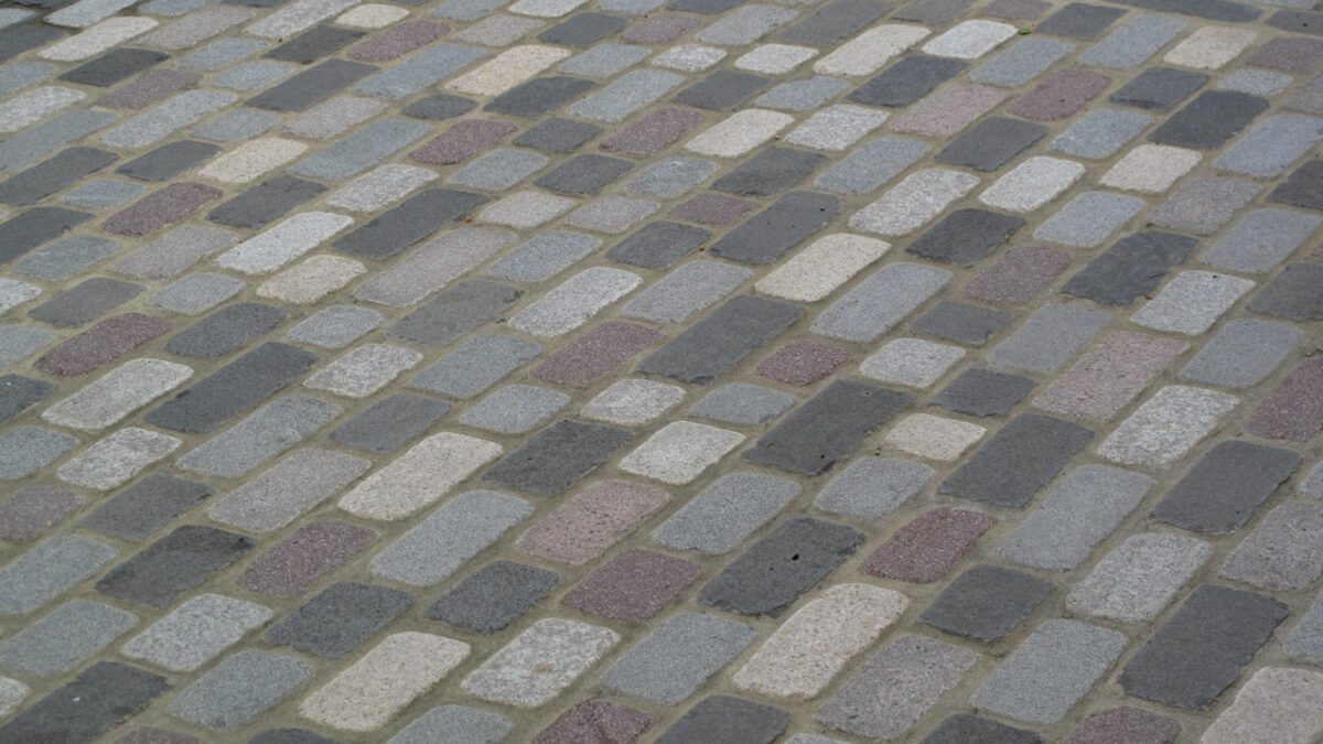 Temple Setts - Red Porphyry | CED Stone