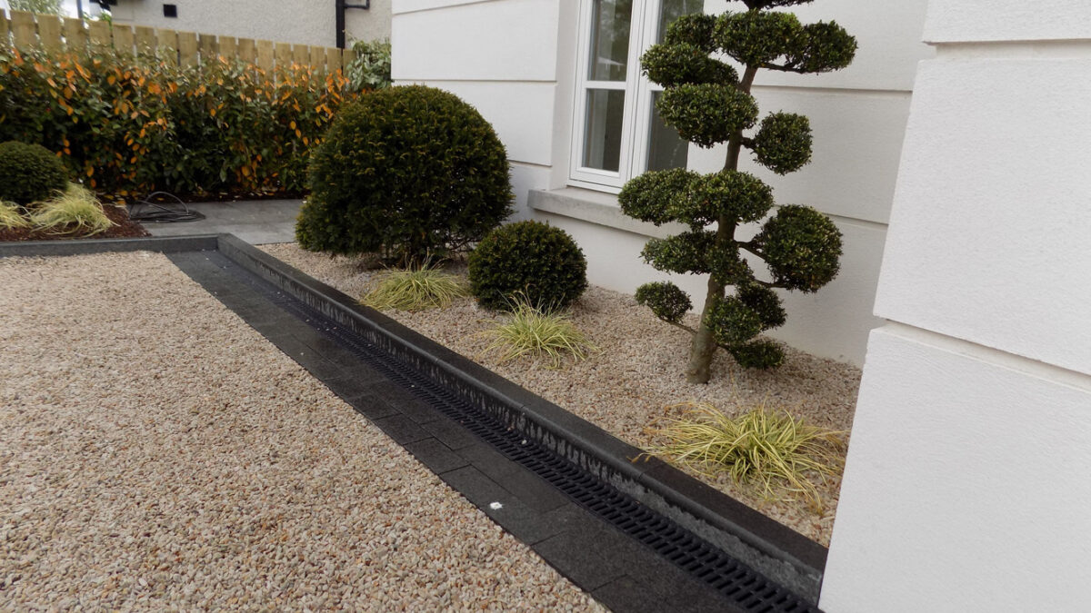 Granite Edging | Black Basalt Edging | Imperial Edging | CED Stone