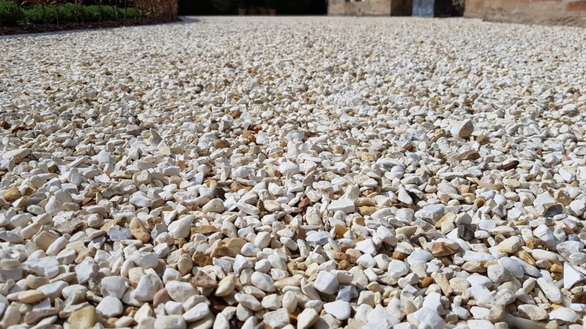 Buff Flint Gravel | CED Stone