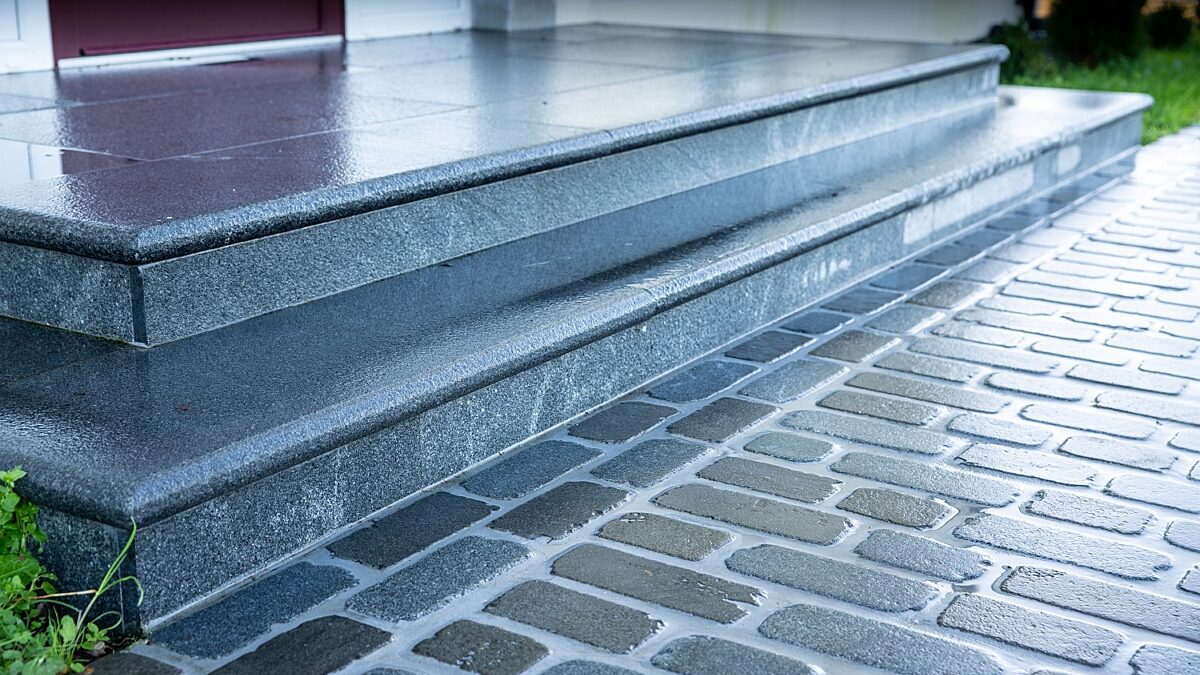 Temple Setts - Black Basalt | CED Stone