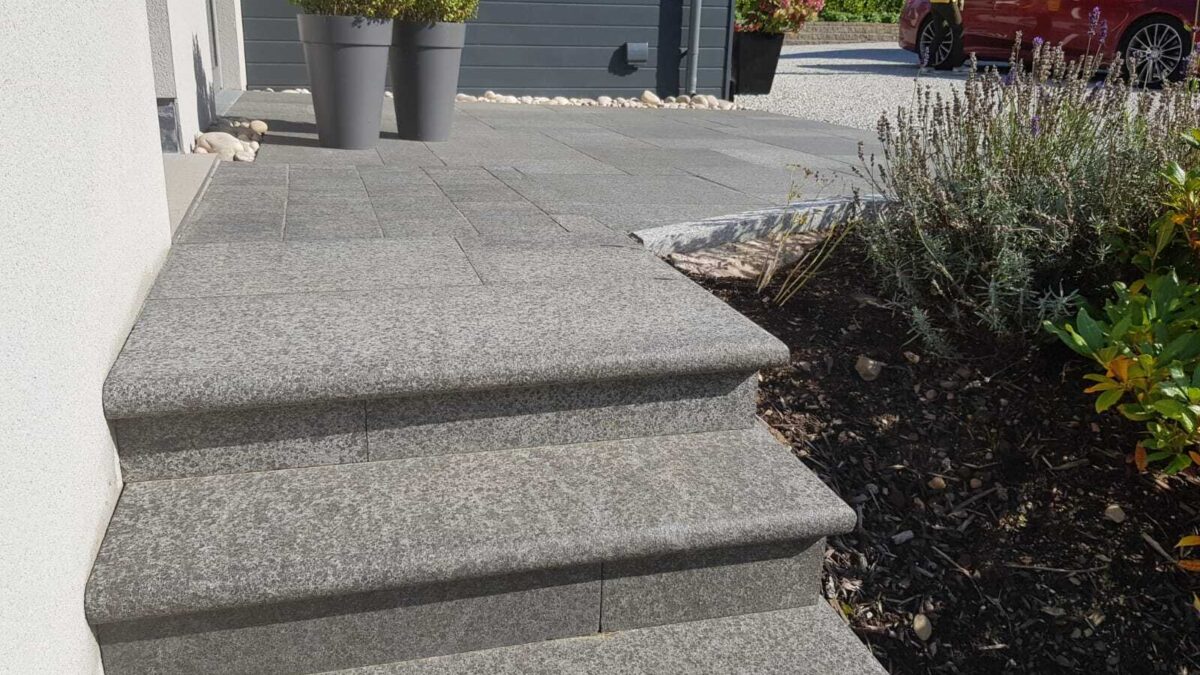 Imperial Step - Black Basalt | CED Stone