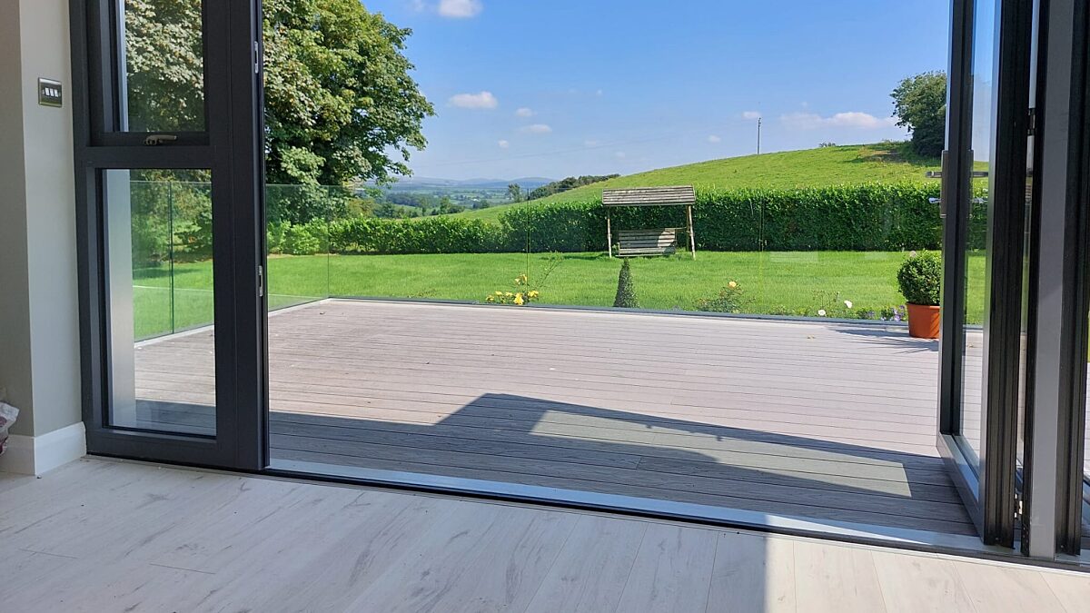 Oakio Iniwood Composite Decking - Smoke White | CED Stone