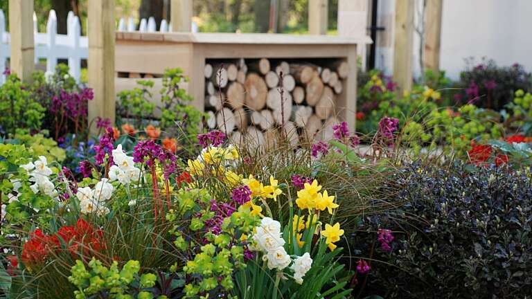 Project case study: Victoria Park Mazda: A Front Garden | CED Stone