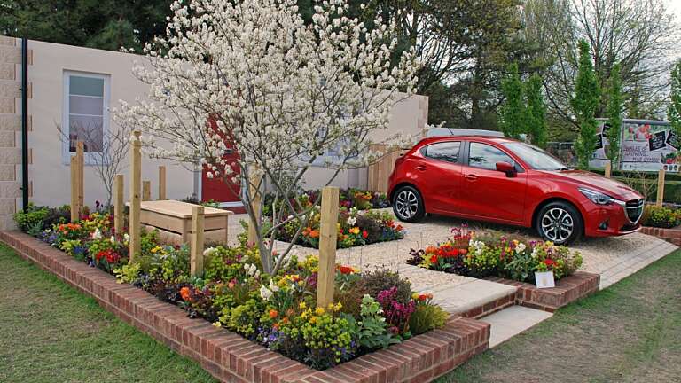 Project case study: Victoria Park Mazda: A Front Garden | CED Stone