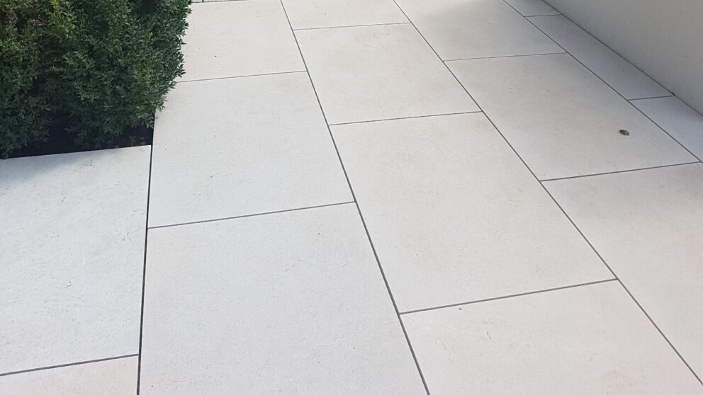 Moleanos Limestone Paving | CED Stone