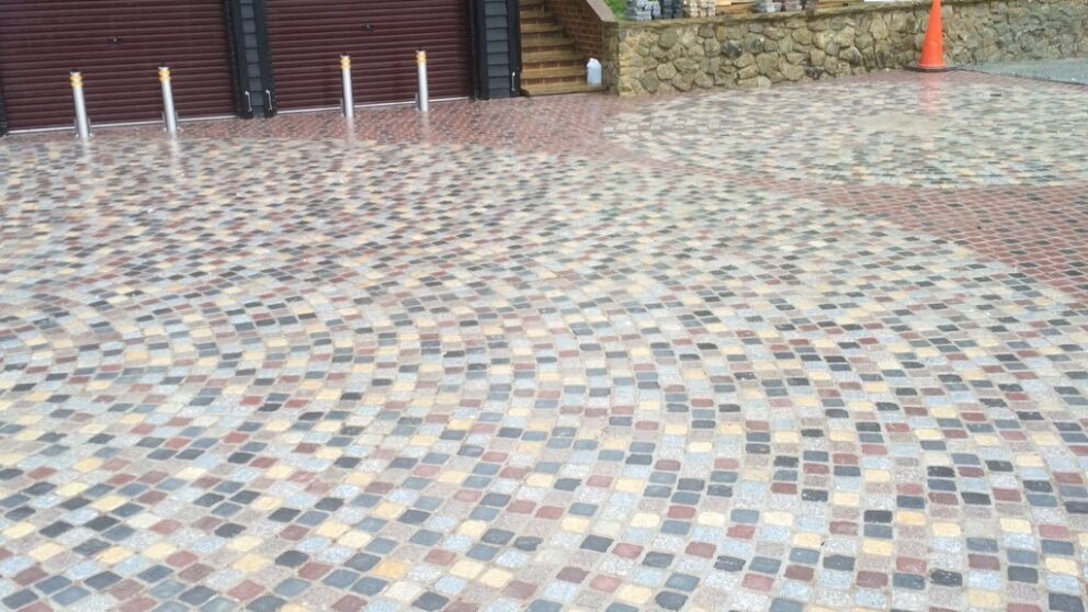 Temple Setts - Red Porphyry | CED Stone