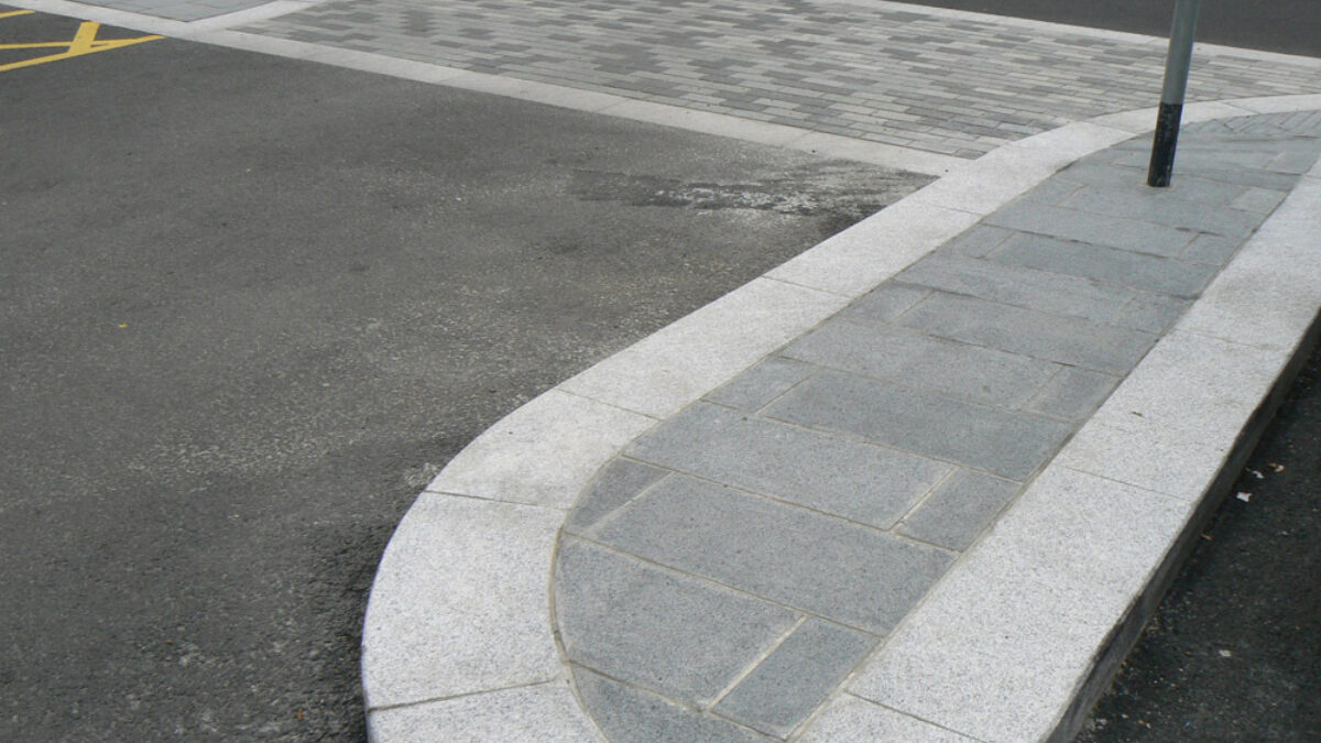 Radius Kerb - Silver Grey Granite | CED Stone
