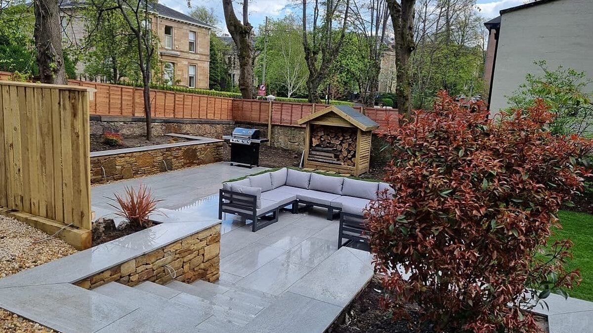 Slabby Sandstone Walling Case Study | CED Stone